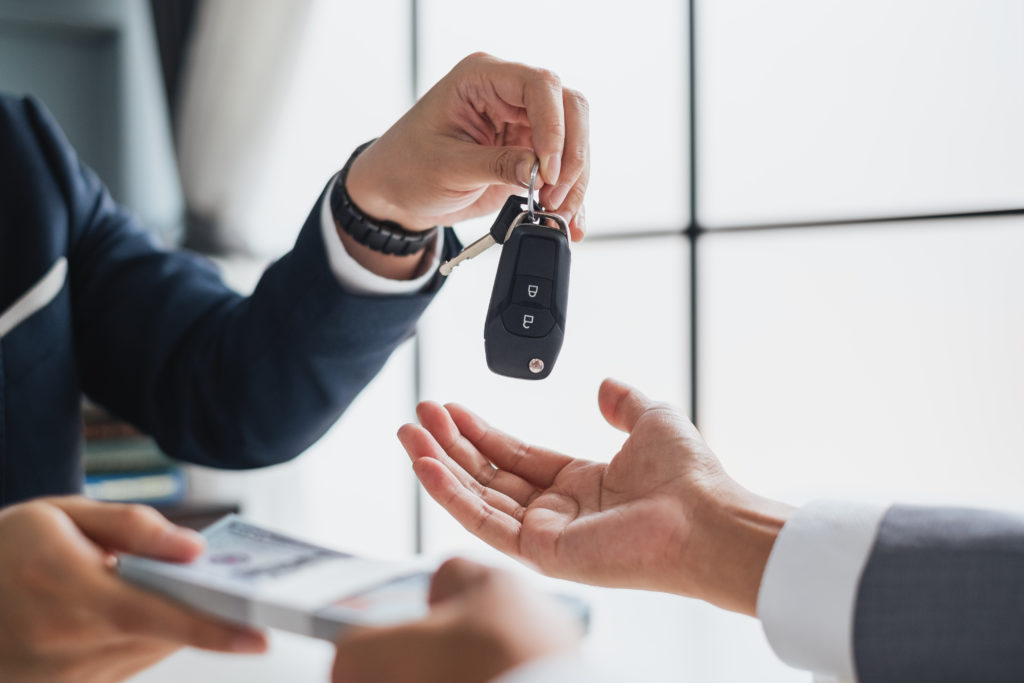 Nos conseils pour l’achat d’un premier véhicule - INRIS Formations